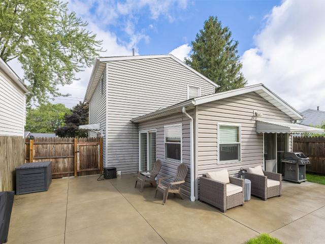1417 E 37TH Street
