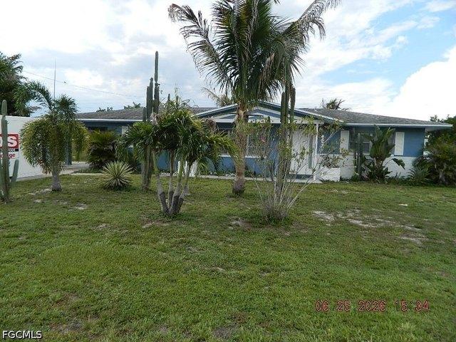 1417 Huntdale St E, Lehigh Acres, FL 33936