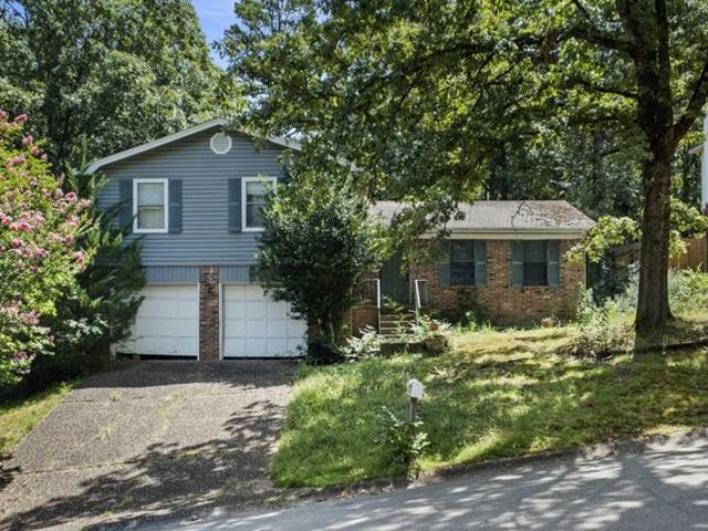 1417 Stonehenge Pl, Little Rock, AR 72212