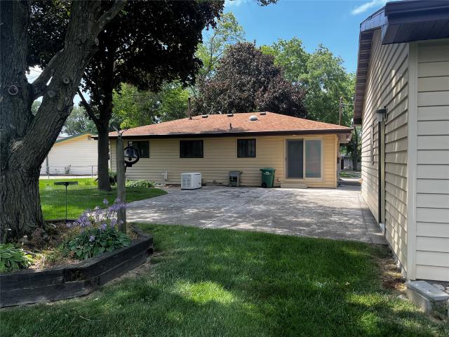 1417 SW Westview Circle
