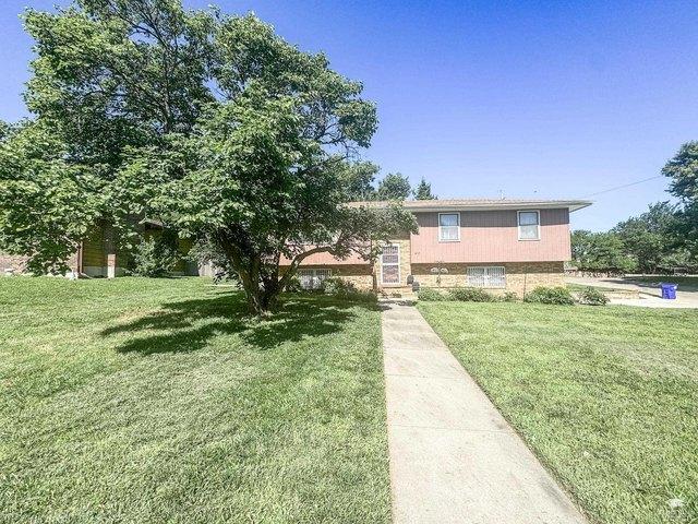 1417 Skyline Dr, Junction City, KS 66441