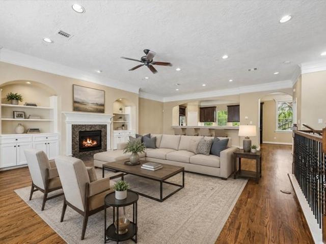 1417 Thompson St, Houston, TX 77007