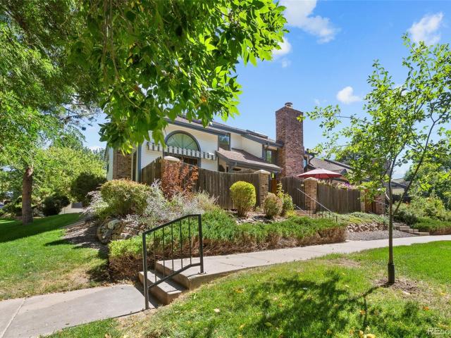 1417 W Lake Ct, Littleton, CO 80120 | MLS #9573 | Compass