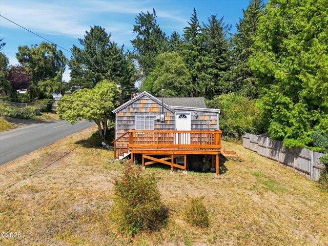 1418 NE Oar Ave, Lincoln City, OR 97367