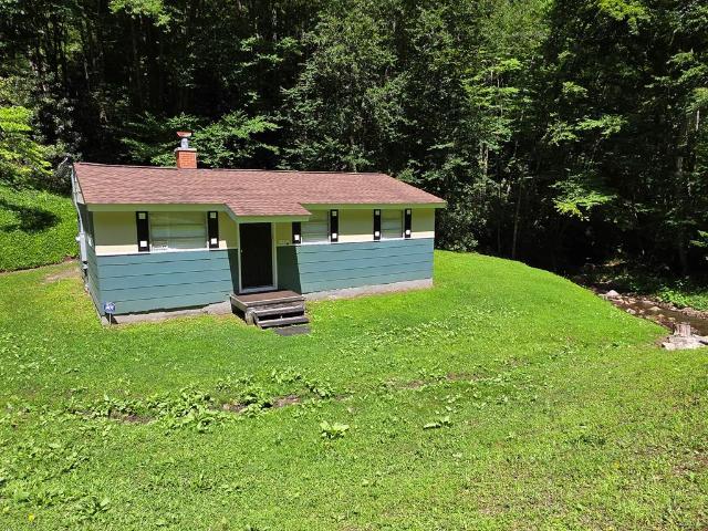 1418 Nicks Creek Rd