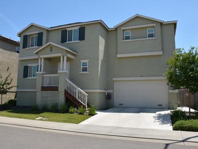 1418 Battlement Dr, Stockton, CA 95206
