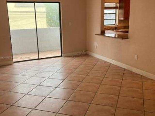1418 Collins Ave #204, Miami Beach, FL 33139