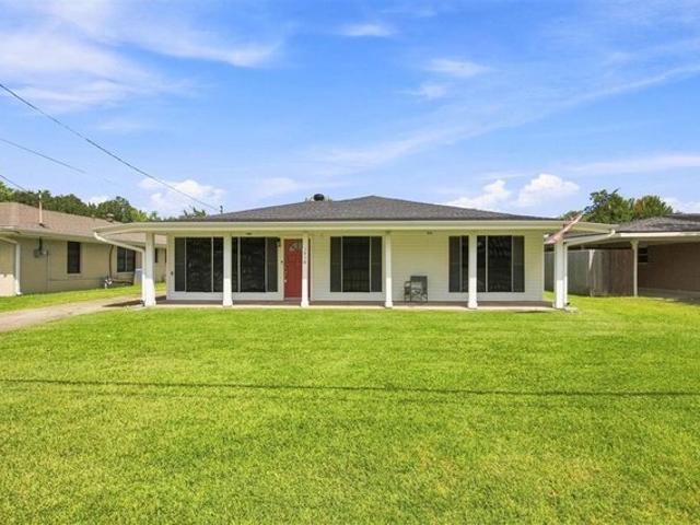 1418 E Kent Dr, Sulphur, LA 70663