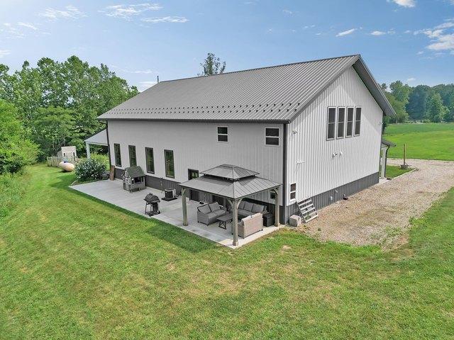 1418 Hayes Rd, Granville, OH 43023