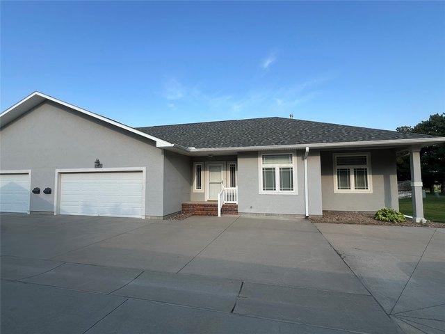 1418 Hi St, Dodge City, KS 67801