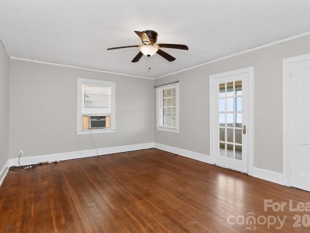 1418 Park Drive # 4