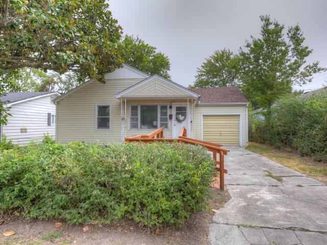 1418 W 5th Street