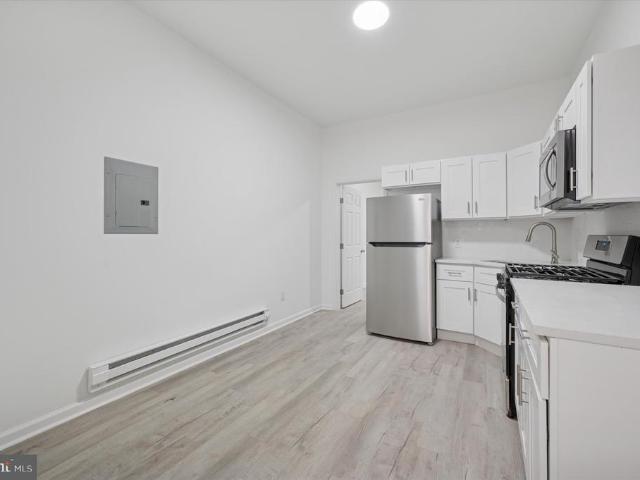 1418 W Erie Avenue # 2