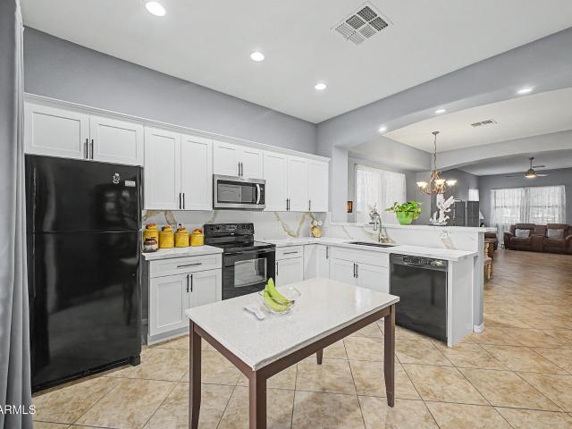 1418 w homestead court
