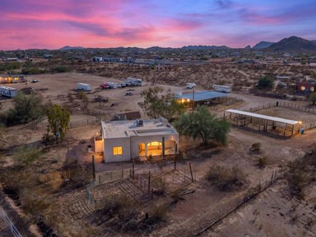 1418 W Virgil Dr, San Tan Valley, AZ 85144