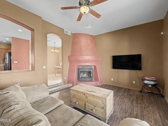 1418 w virgil drive