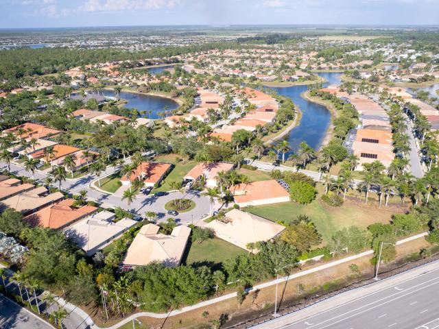 14190 Fall Creek Ct, Naples, FL 34114 | MLS #R11077 | Compass