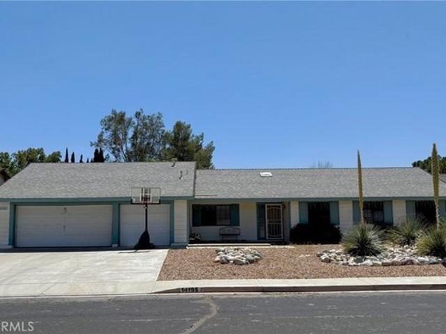 14195 Whispering Sands Dr, Victorville, CA 92392