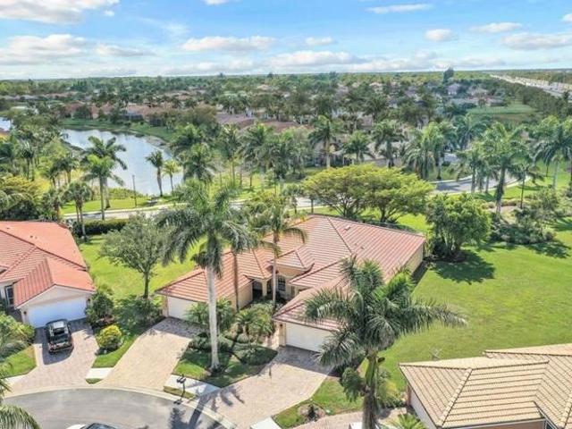 14198 Fall Creek Ct, Naples, FL 34114