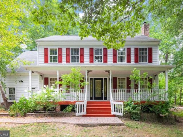 14198 Harts Ln, Beaverdam, VA 23015