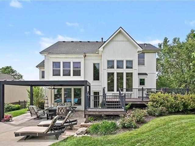 1419 NE 106th Pl, Kansas City, MO 64155
