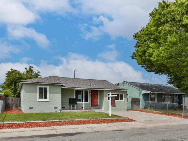 1419 Dickson St, Sacramento, CA 95822