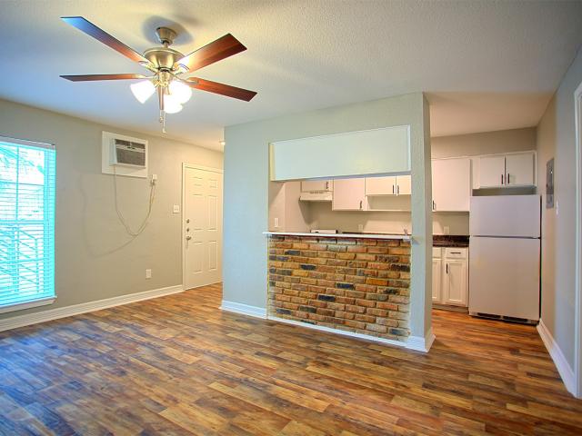 1419 Hawthorne 14