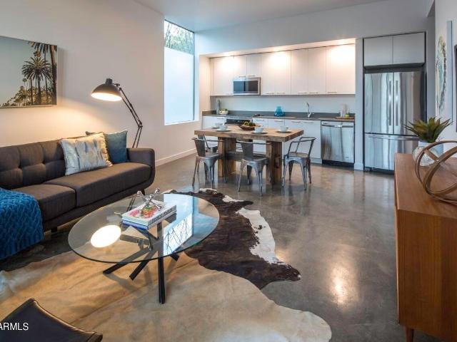 1419 s kenneth place # 5