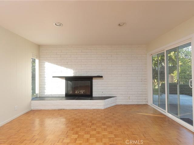 1419 W Janeen