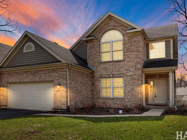 1419 White Oak Ln, Woodstock, IL 60098 | MLS #12611 | Compass