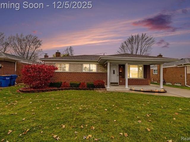 14103 Colpaert Dr, Warren, MI 48088