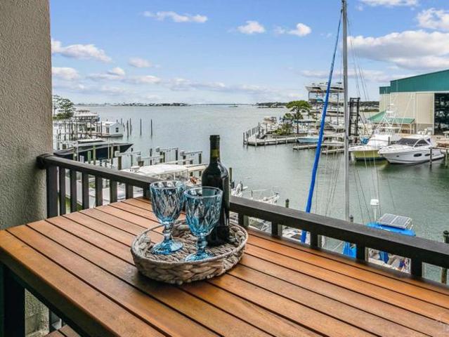 14100 River Rd #323, Pensacola, FL 32507