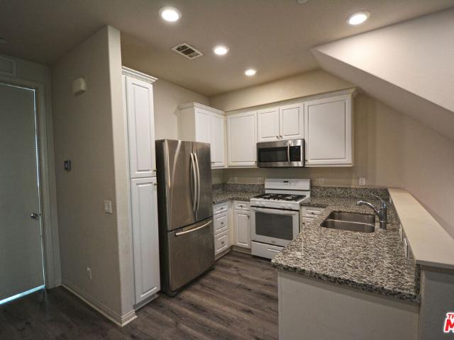 14107 W Birch Lane