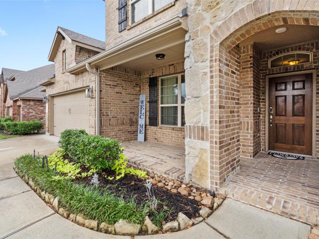 14104 N Crater Lake Court