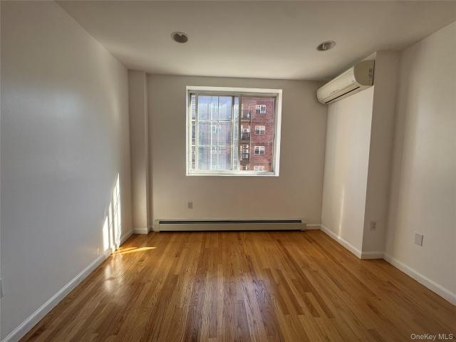 14105 Cherry Avenue 4D