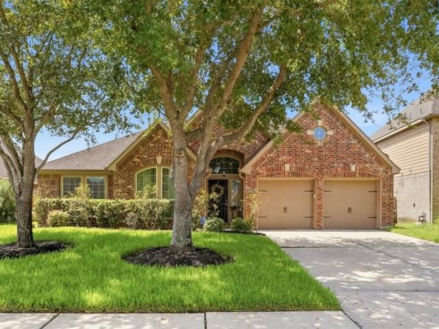 14106 Green Thicket Dr, Pearland, TX 77584