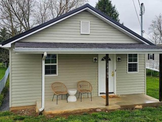 14106 Niswander Rd, Hagerstown, MD 21740