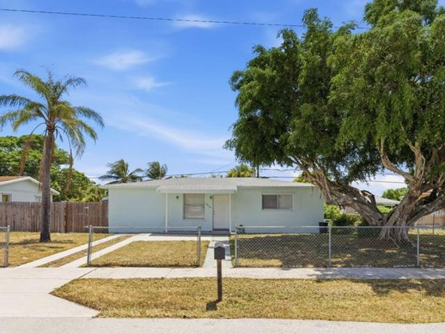 1410 NW 1st Ct, Boynton Beach, FL 33435