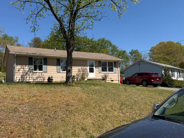 1410 Northridge Dr, Fredericksburg, VA 22405 | MLS #VAST2048 | Compass