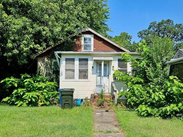 1410 Burkett Ave, West Deptford, NJ 08093