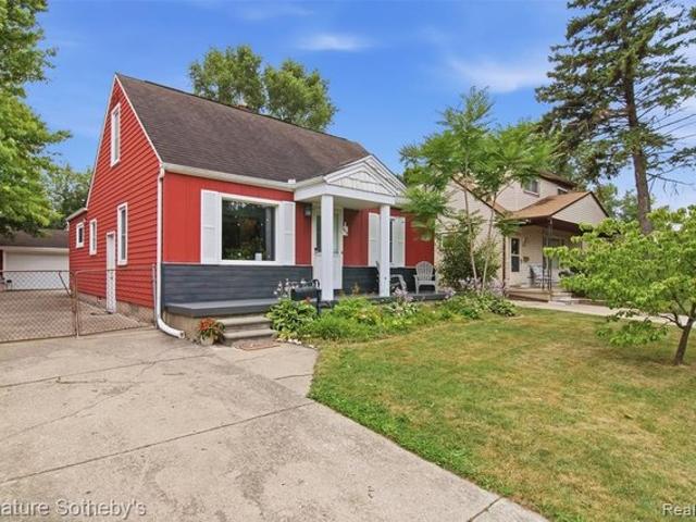 1410 Bauman Ave, Royal Oak, MI 48073