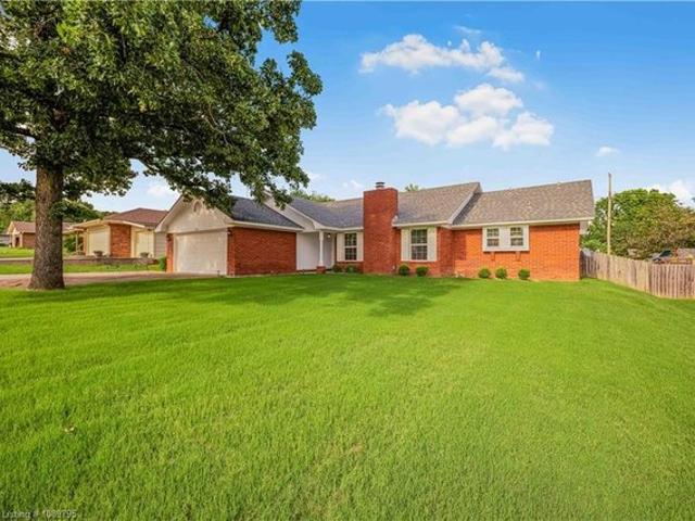 1410 Briarwood Dr, Alma, AR 72921