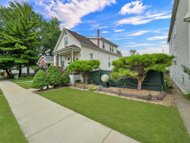 1410 Clarence Avenue