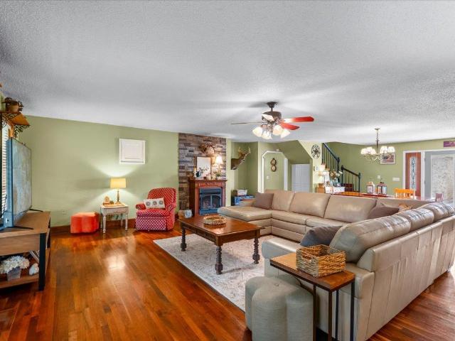 1410 Co Rd 1716