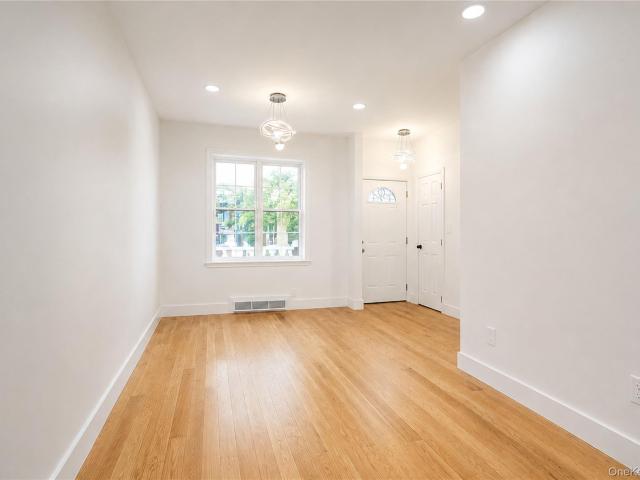 1410 E 52nd Street