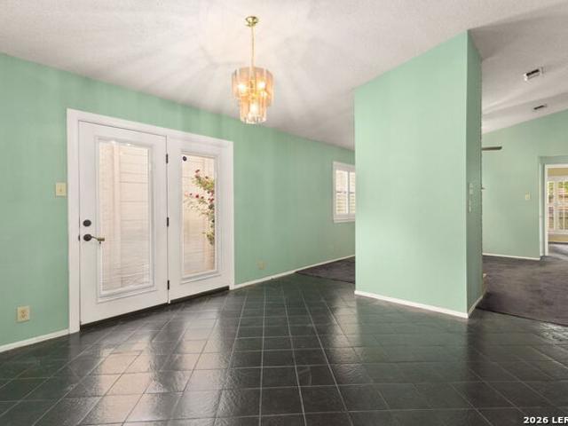 1410 Giselle Ln