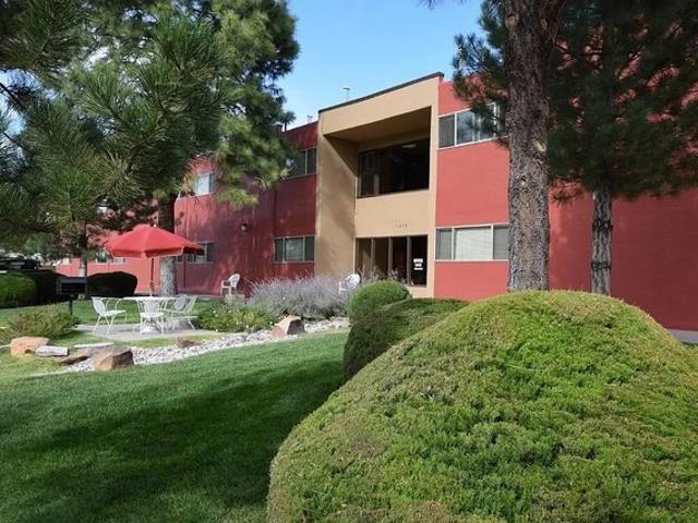1410 Girard Blvd NE, Albuquerque, NM 87106