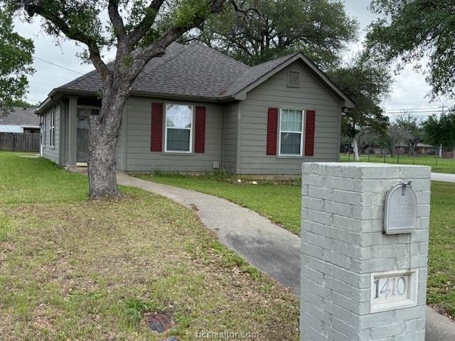 1410 Hoppess St, Bryan, TX 77802
