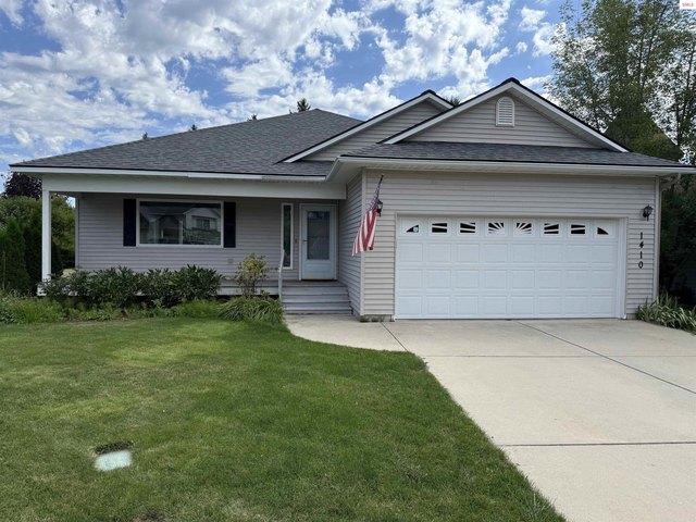 1410 J R Ct, Sandpoint, ID 83864