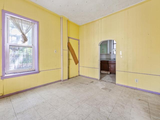 1410 Lincoln Place